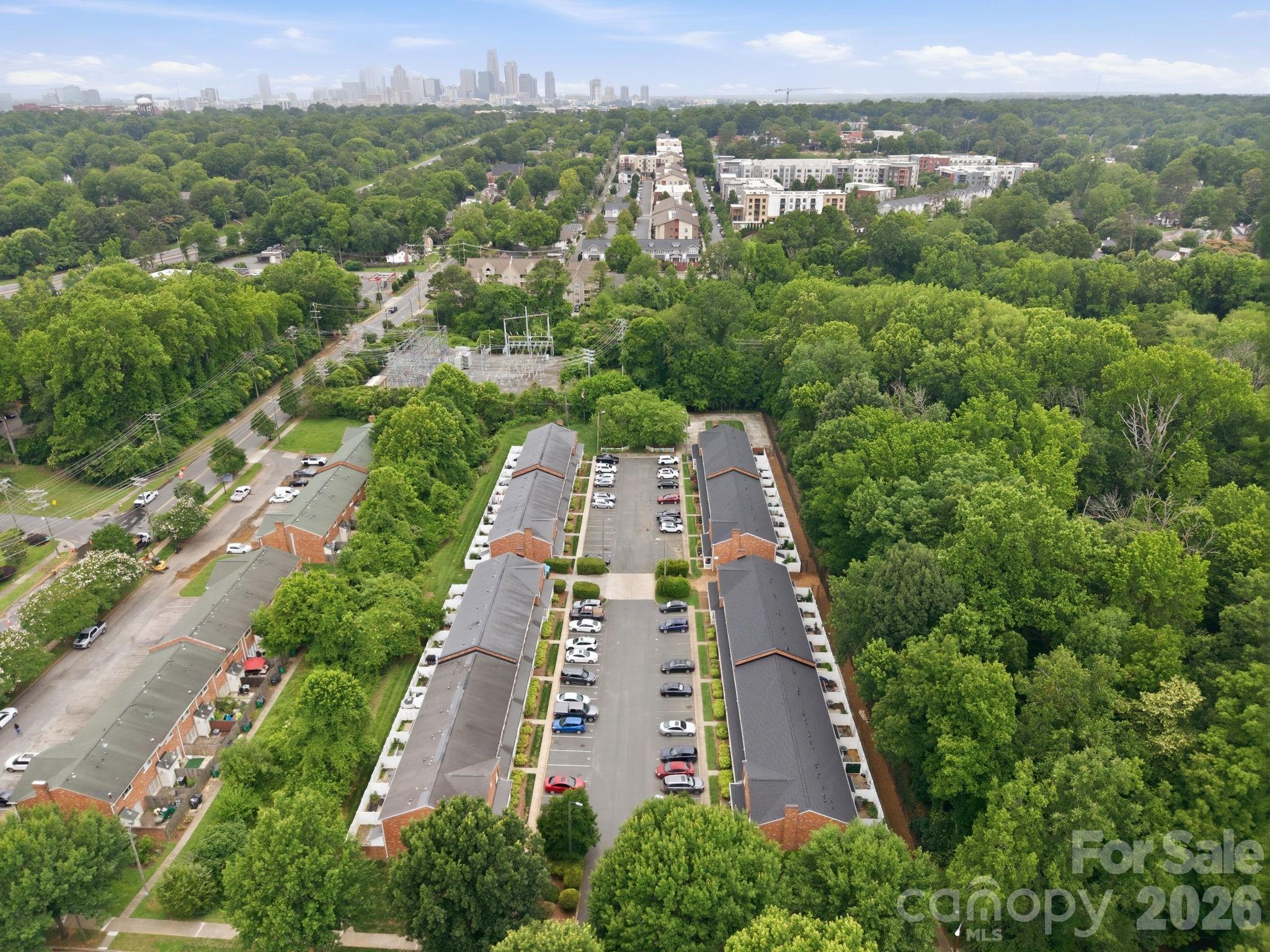 Photo 2 of 1215 Green Oaks LaneI, Charlotte, NC