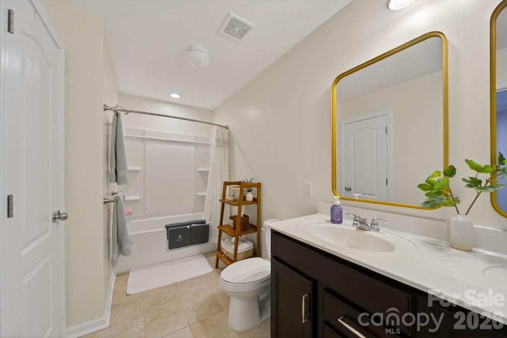 Photo 24 of 11033 Crane Creek Drive, Charlotte, NC