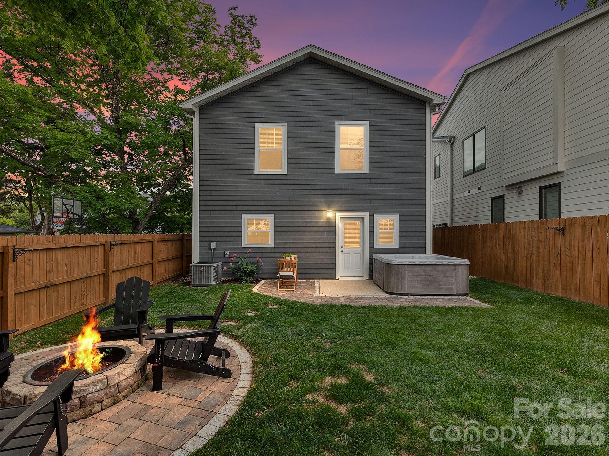 1216 Lomax Avenue, Charlotte, NC - photo 37 of 38