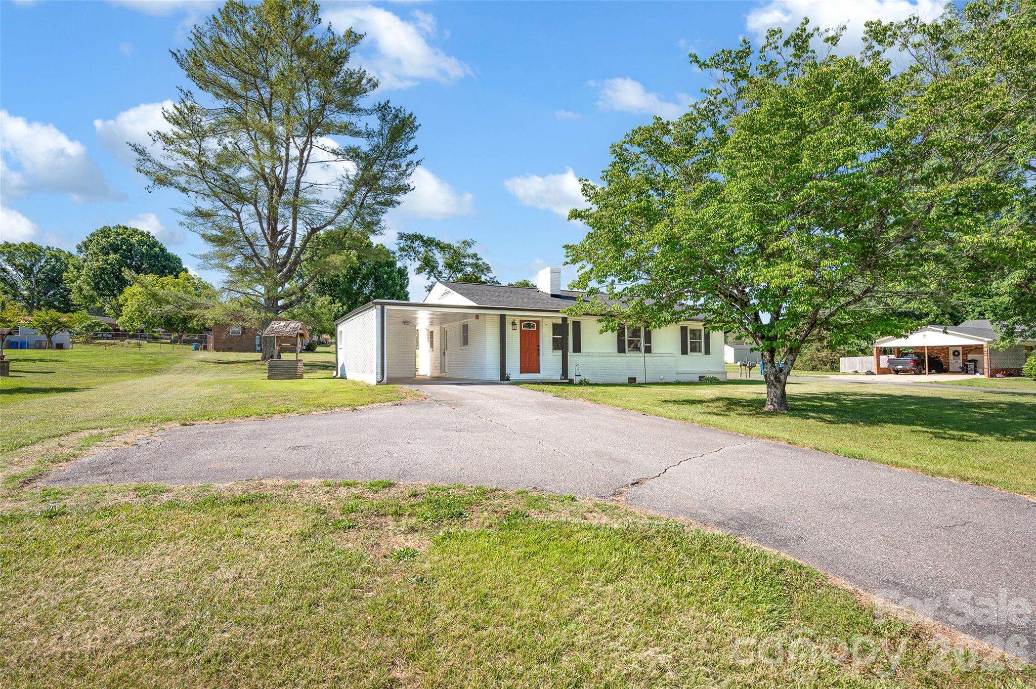 Photo 2 of 3033 E NC 10 Highway, Conover, NC
