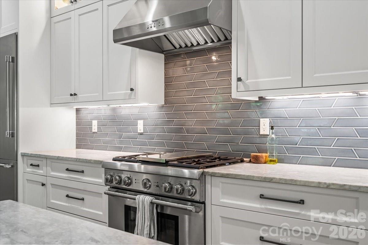 Photo 14 of 1160 S Kings Drive, Charlotte, NC
