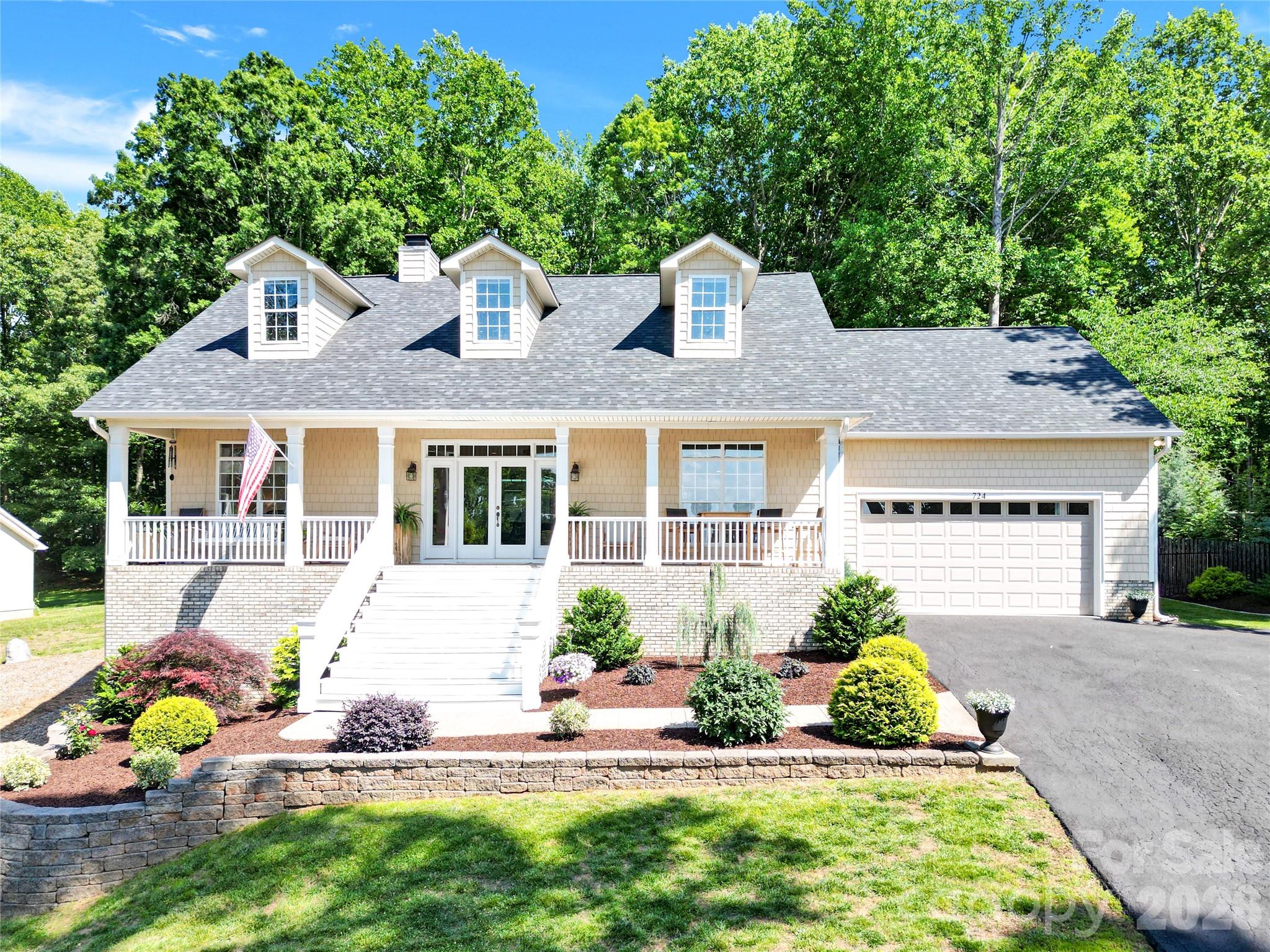 724 Big Indian Loop, Mooresville, NC - photo 3 of 49