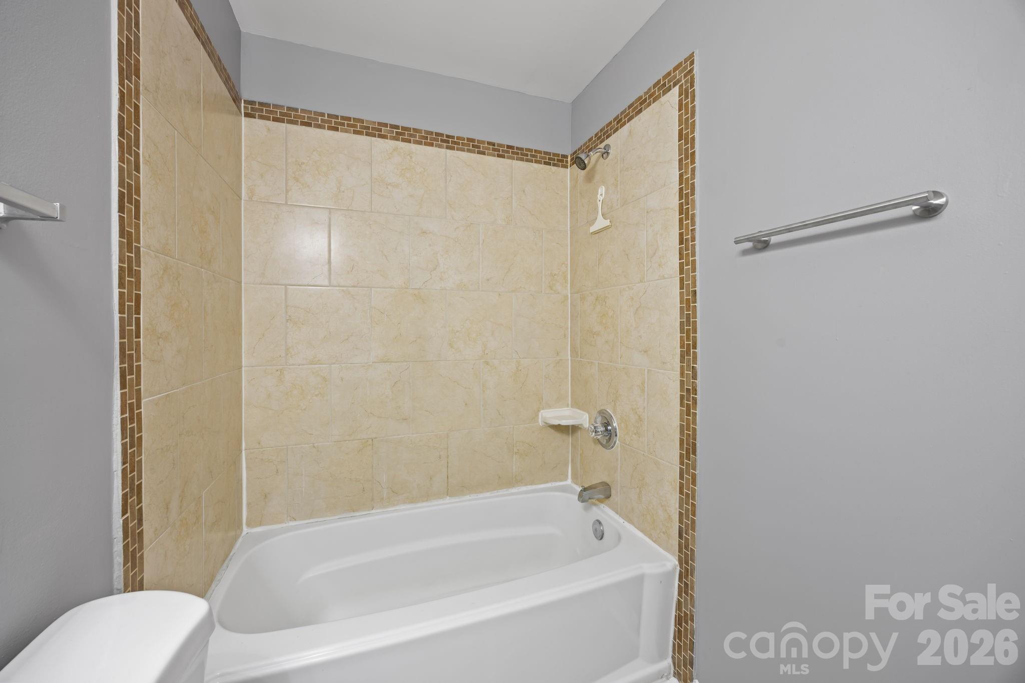 Photo 10 of 9300 Edgevale Drive, Charlotte, NC