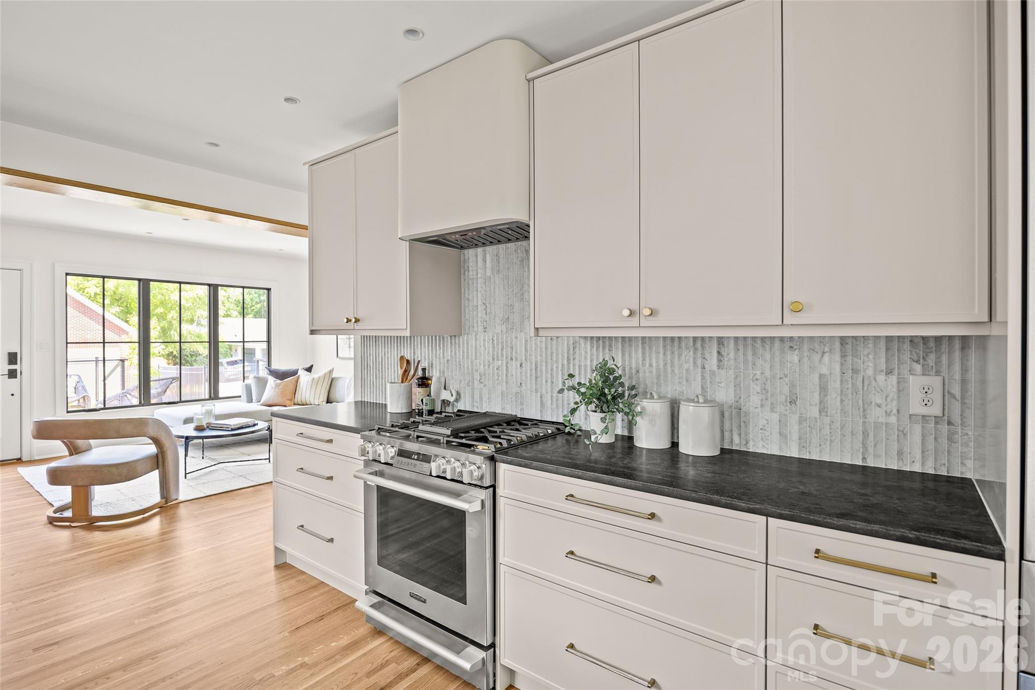 Home for sale at 2509 Belvedere Avenue, Charlotte, NC — photo 13 of 46
