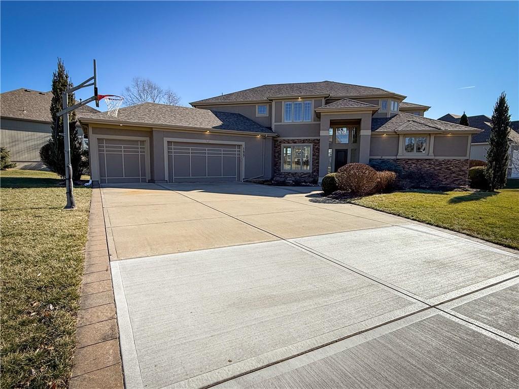 1427 Young Circle for sale in Raymore, Missouri, 2596220