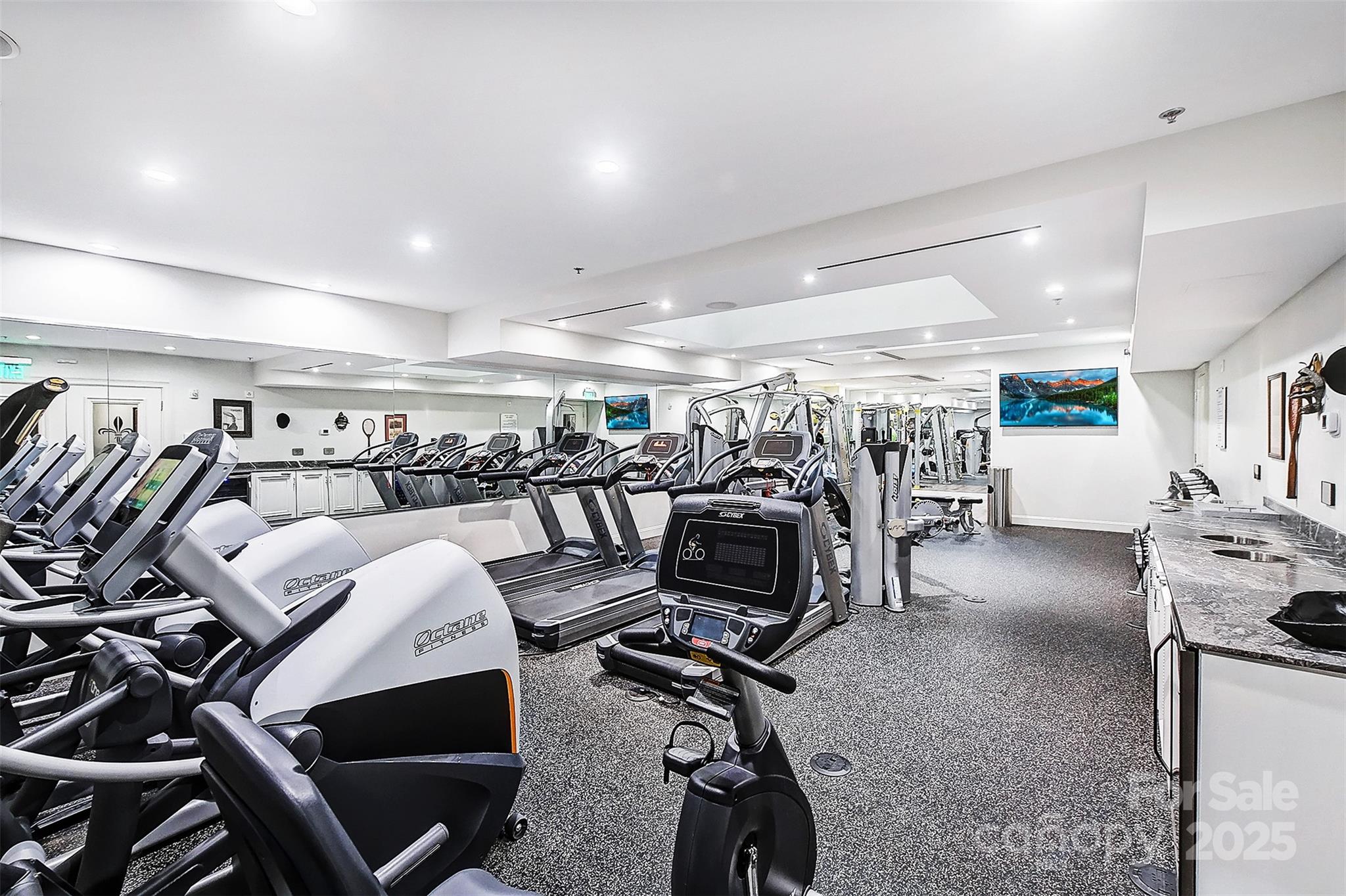 Photo 47 of 127 N Tryon Street615, Charlotte, NC