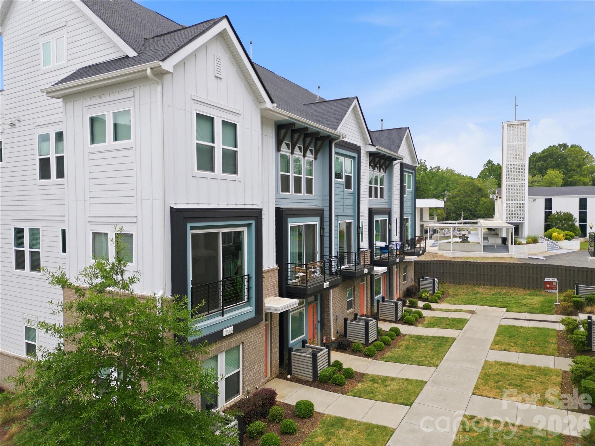 2140 Electric Lane, Charlotte, NC - photo 3 of 39