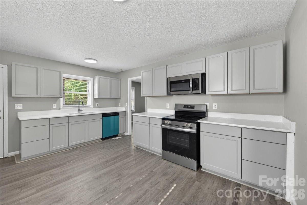 936 Holland Avenue, Charlotte, NC - photo 10 of 29