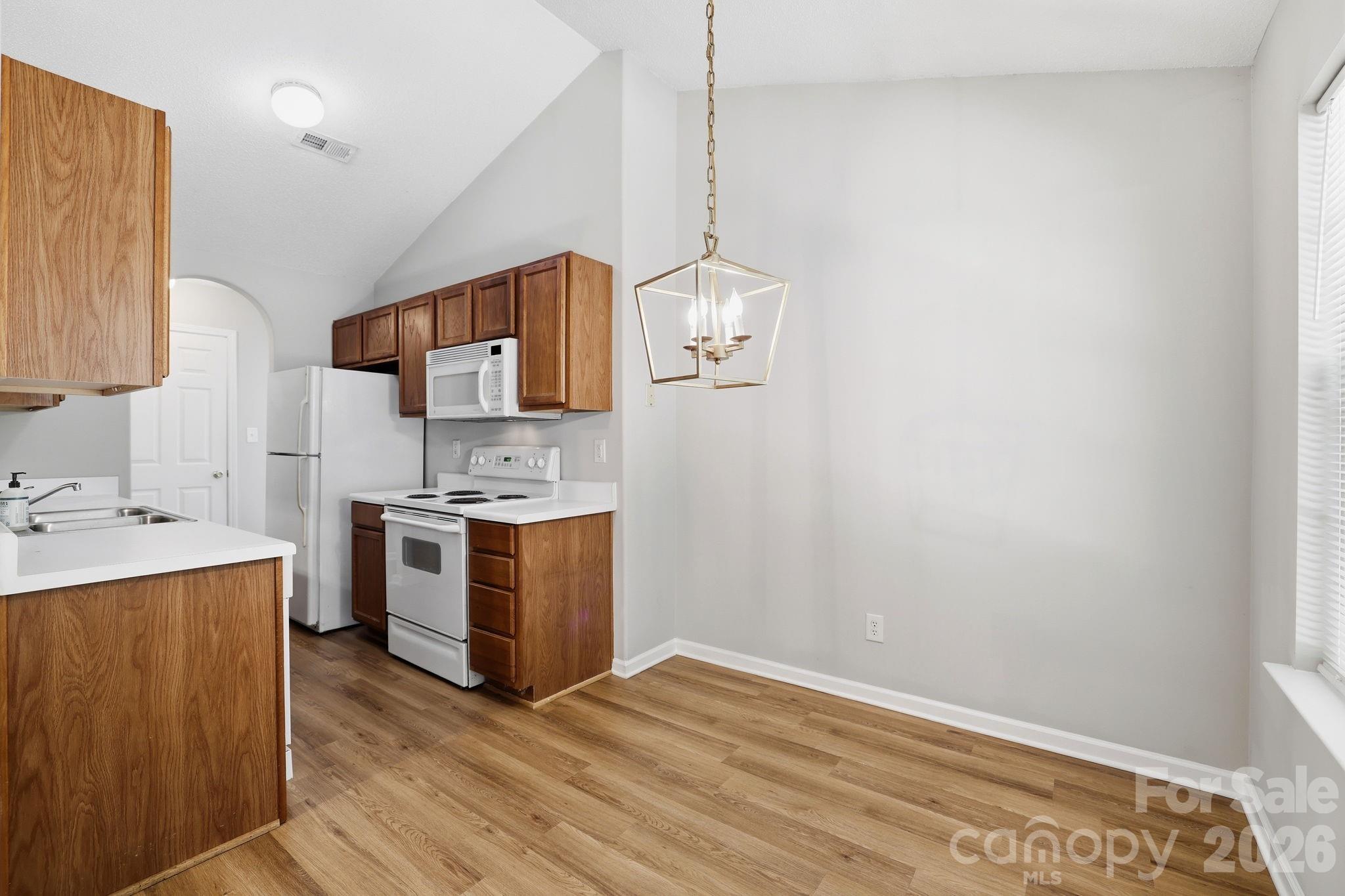 7616 Silver Arrow Drive, Charlotte, NC - photo 10 of 29