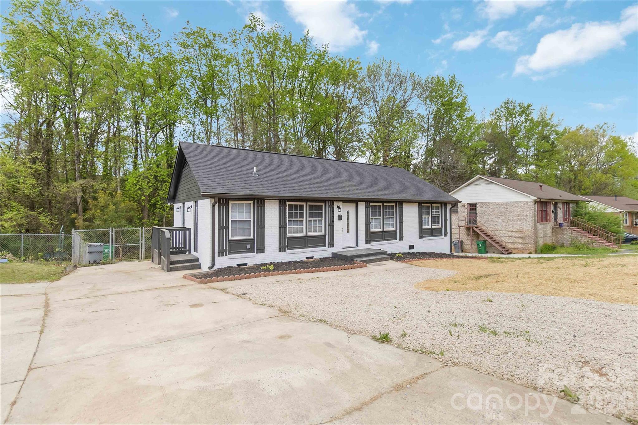 Photo 2 of 6726 Barrington Drive, Charlotte, NC