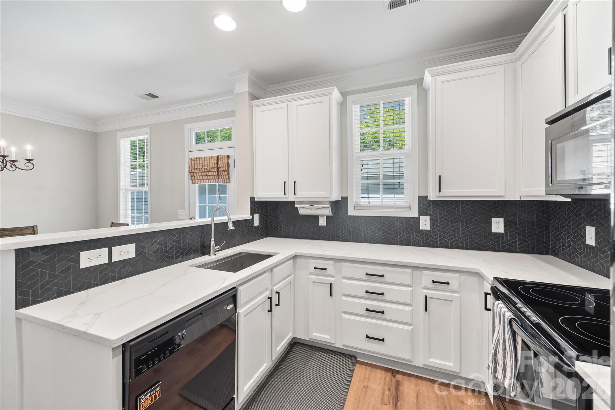 9821 Longstone Lane, Charlotte, NC - photo 13 of 34