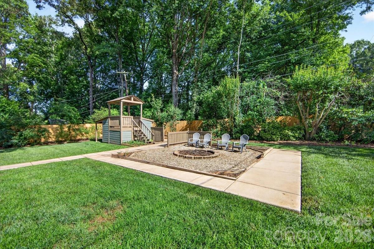 Photo 43 of 1333 Woodland Drive, Charlotte, NC