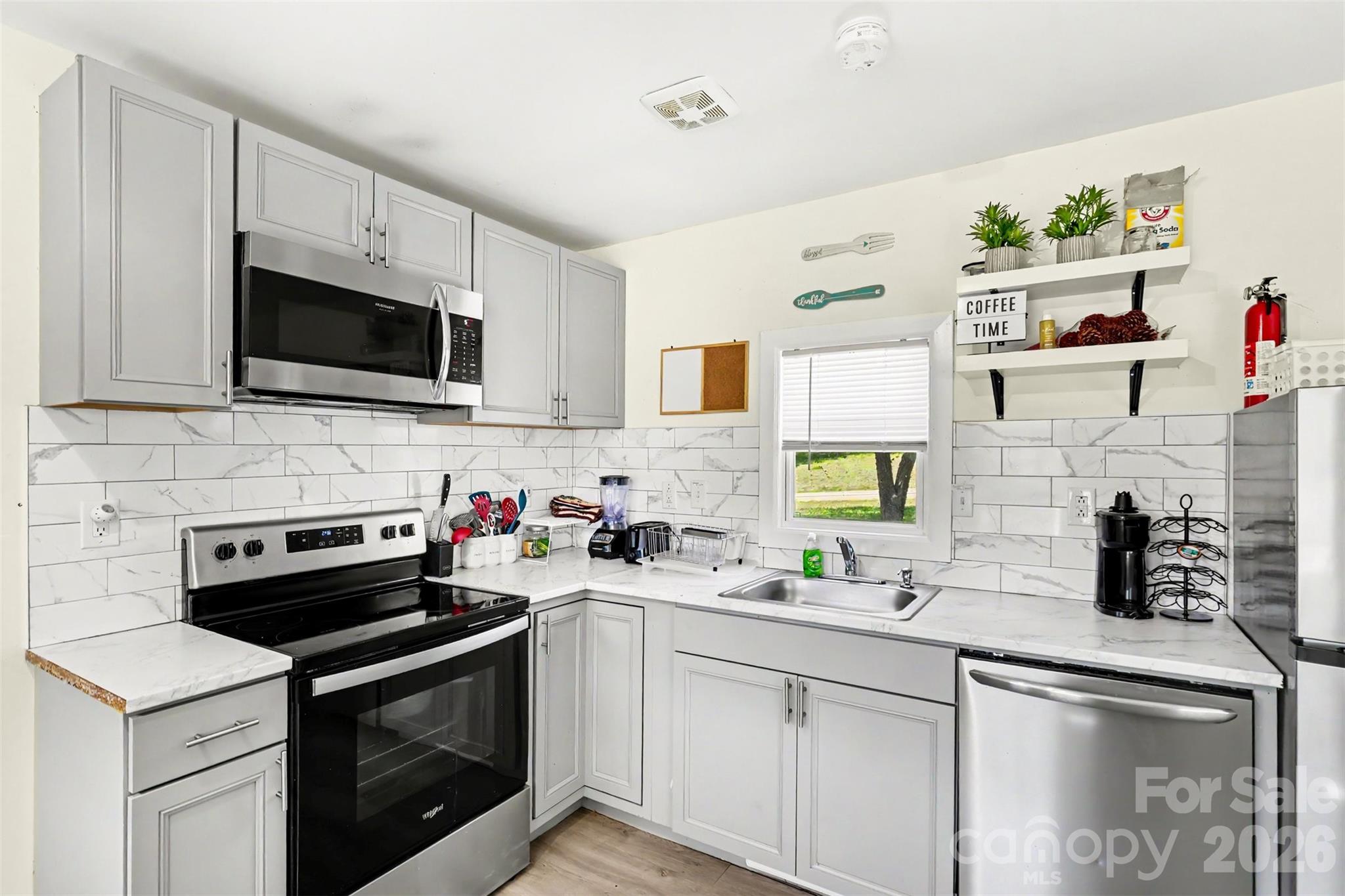 Photo 2 of 9937 Harwood Lane, Charlotte, NC