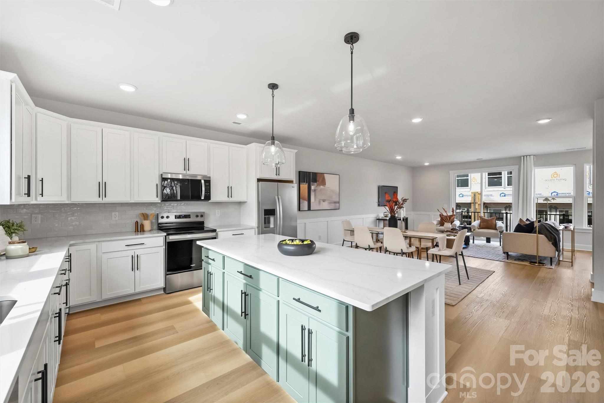 Photo 4 of 8006 Sansom Circle, Charlotte, NC