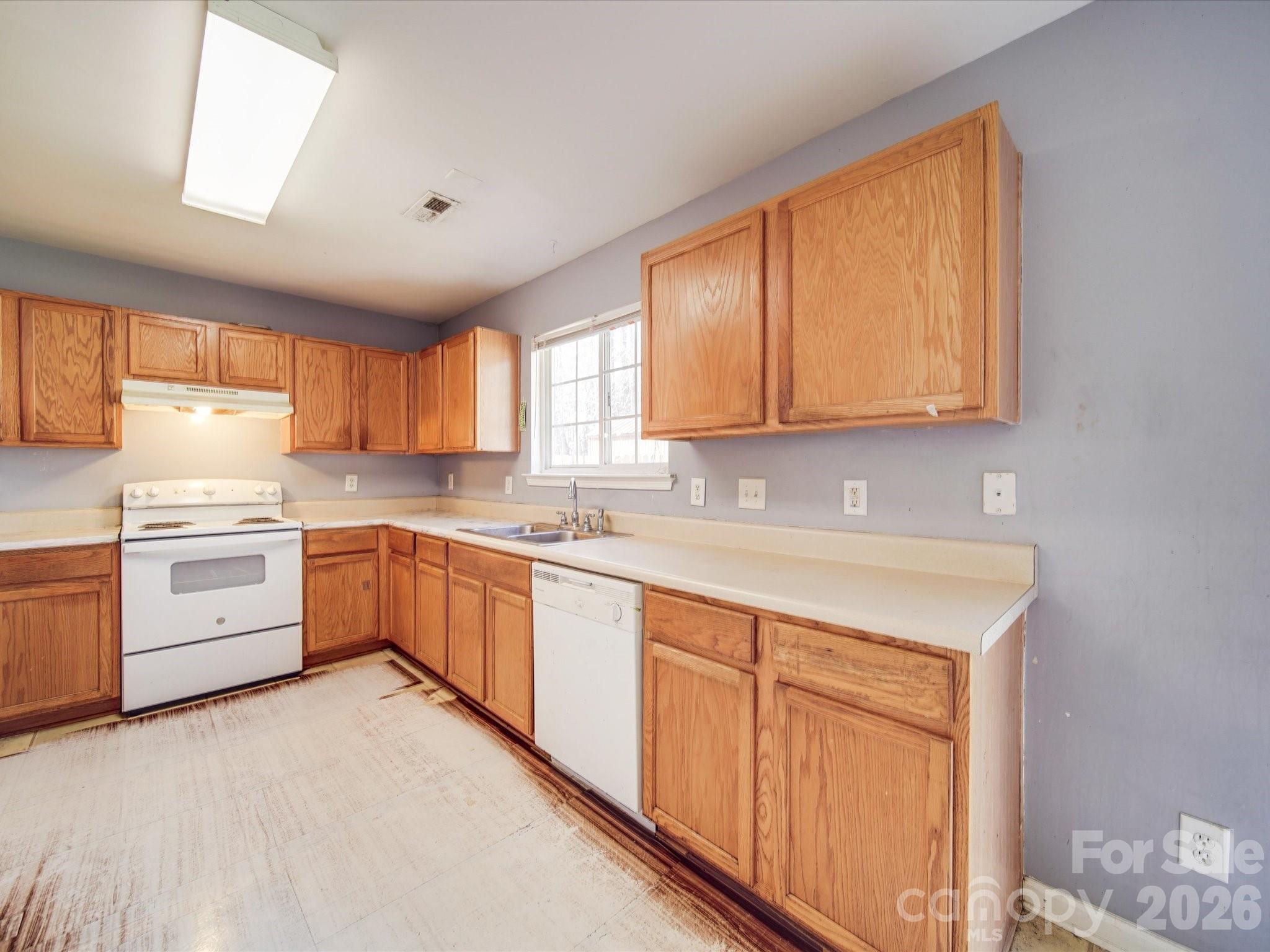 Photo 18 of 5414 Peachwood Drive, Charlotte, NC