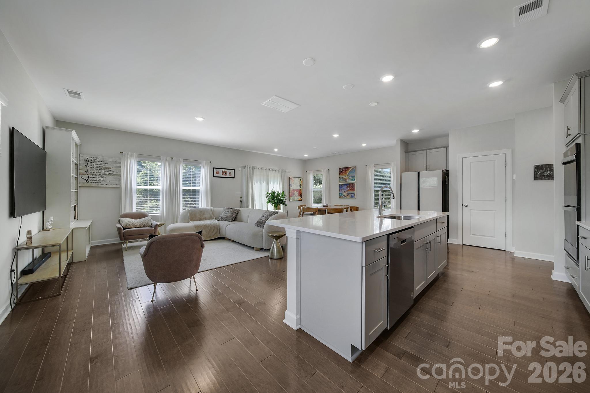 Photo 4 of 660 Citriadora Street, Fort Mill, SC