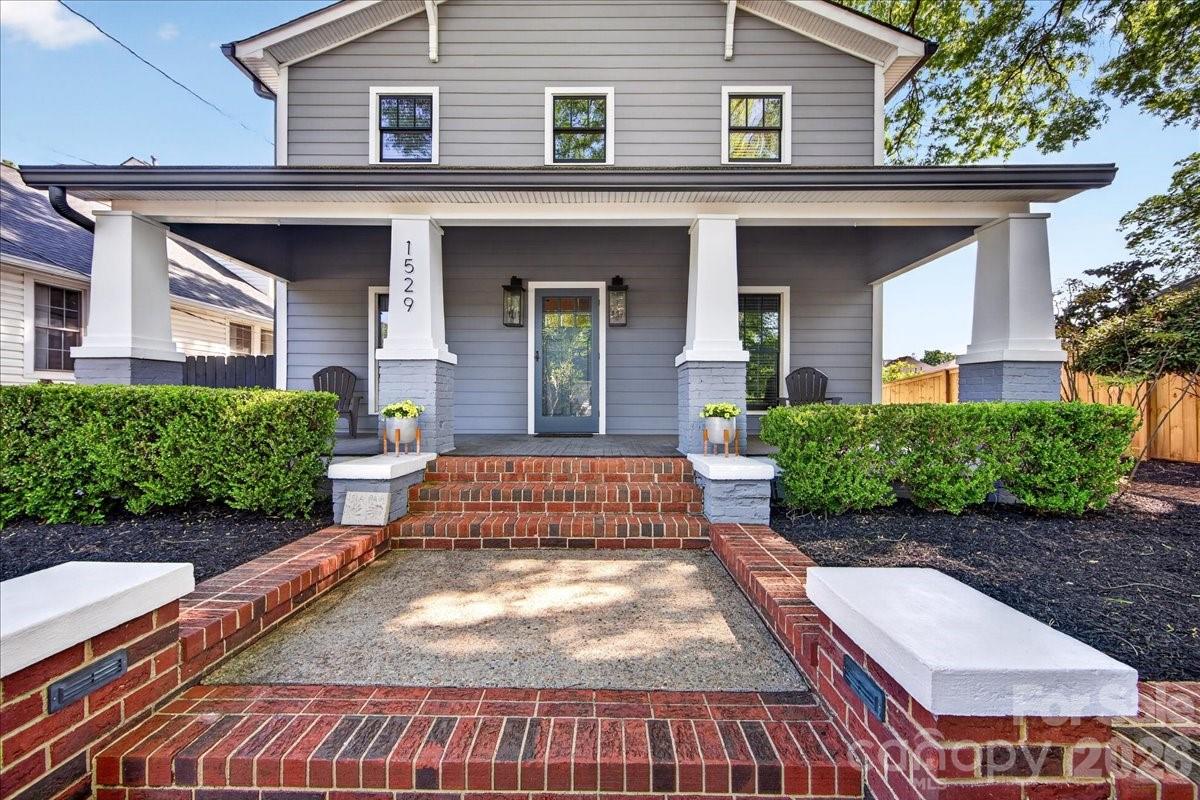 Photo 2 of 1529 E Worthington Avenue, Charlotte, NC