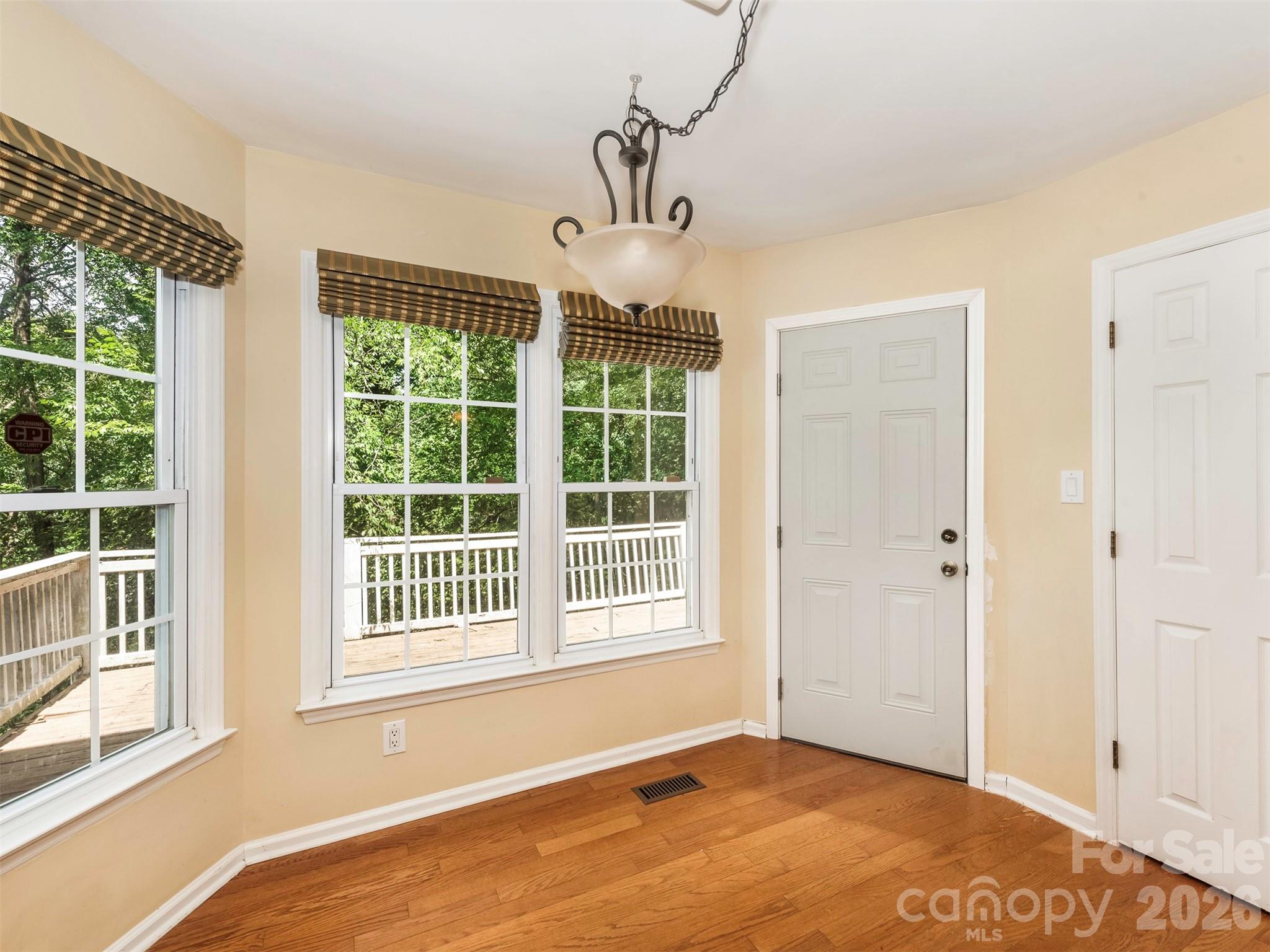 Home for sale at 14437 Raynham Drive, Charlotte, NC — photo 12 of 41