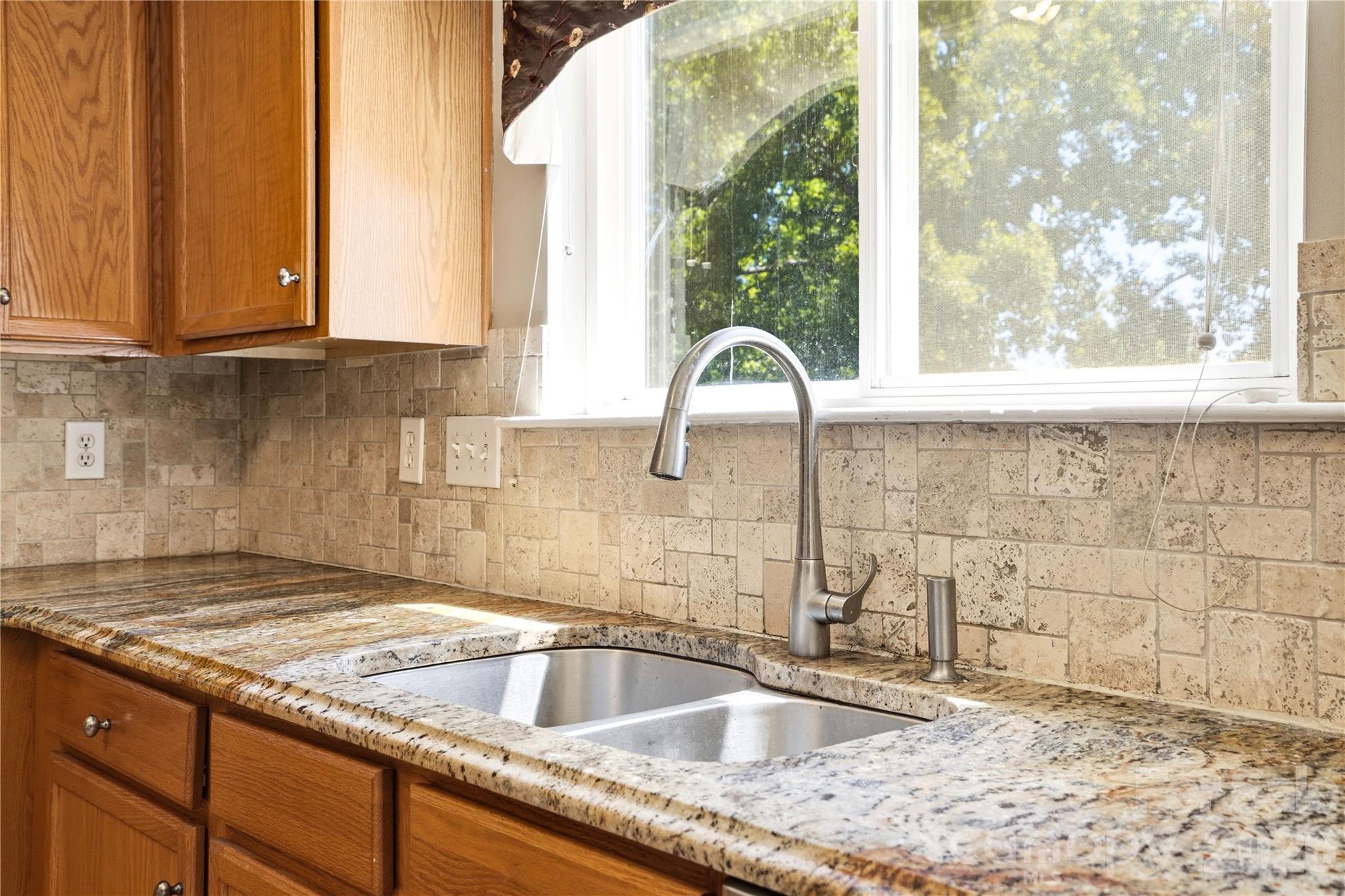13310 Pontchatrain Avenue, Charlotte, NC - photo 15 of 39