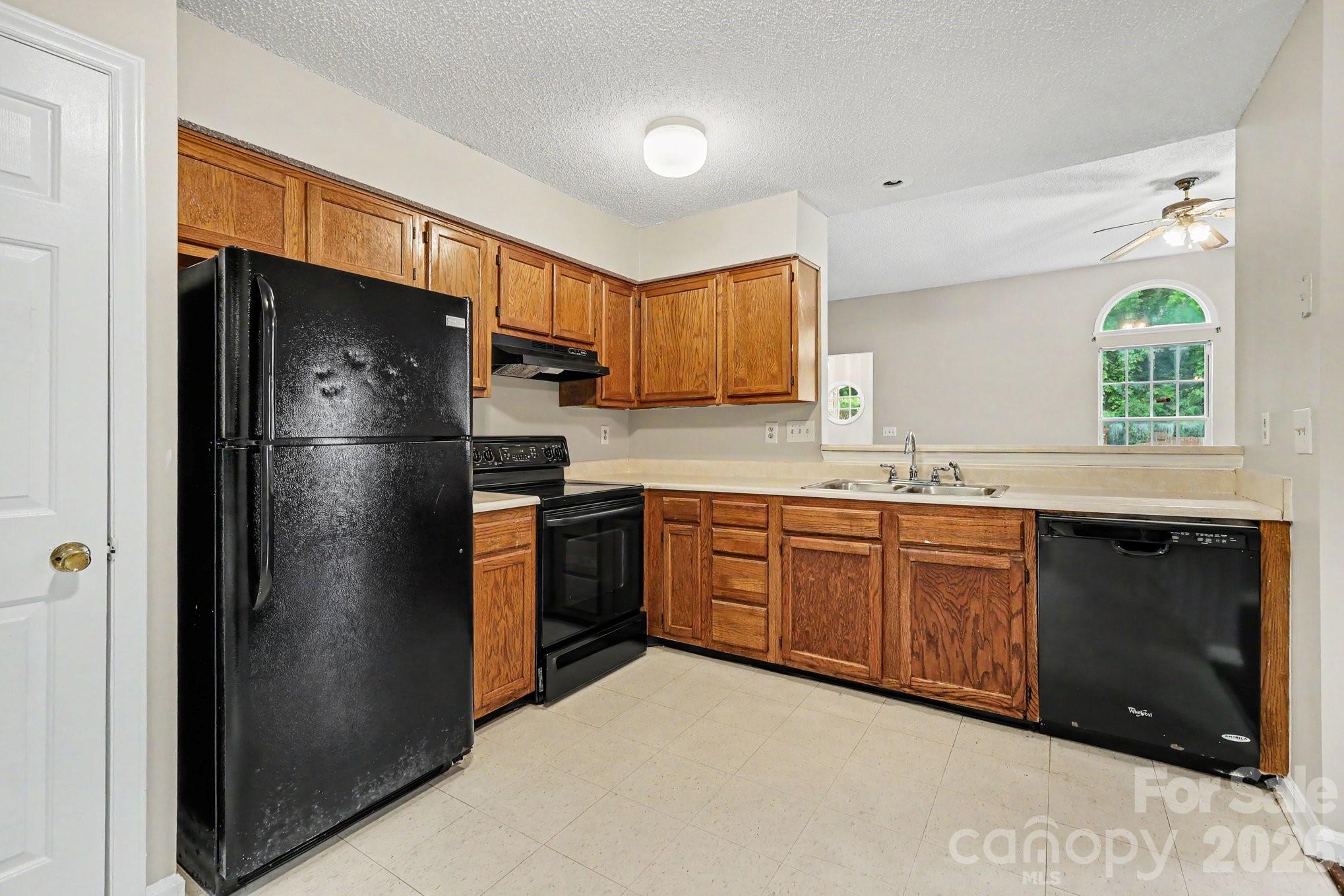 Photo 11 of 7925 Turquoise Drive, Charlotte, NC