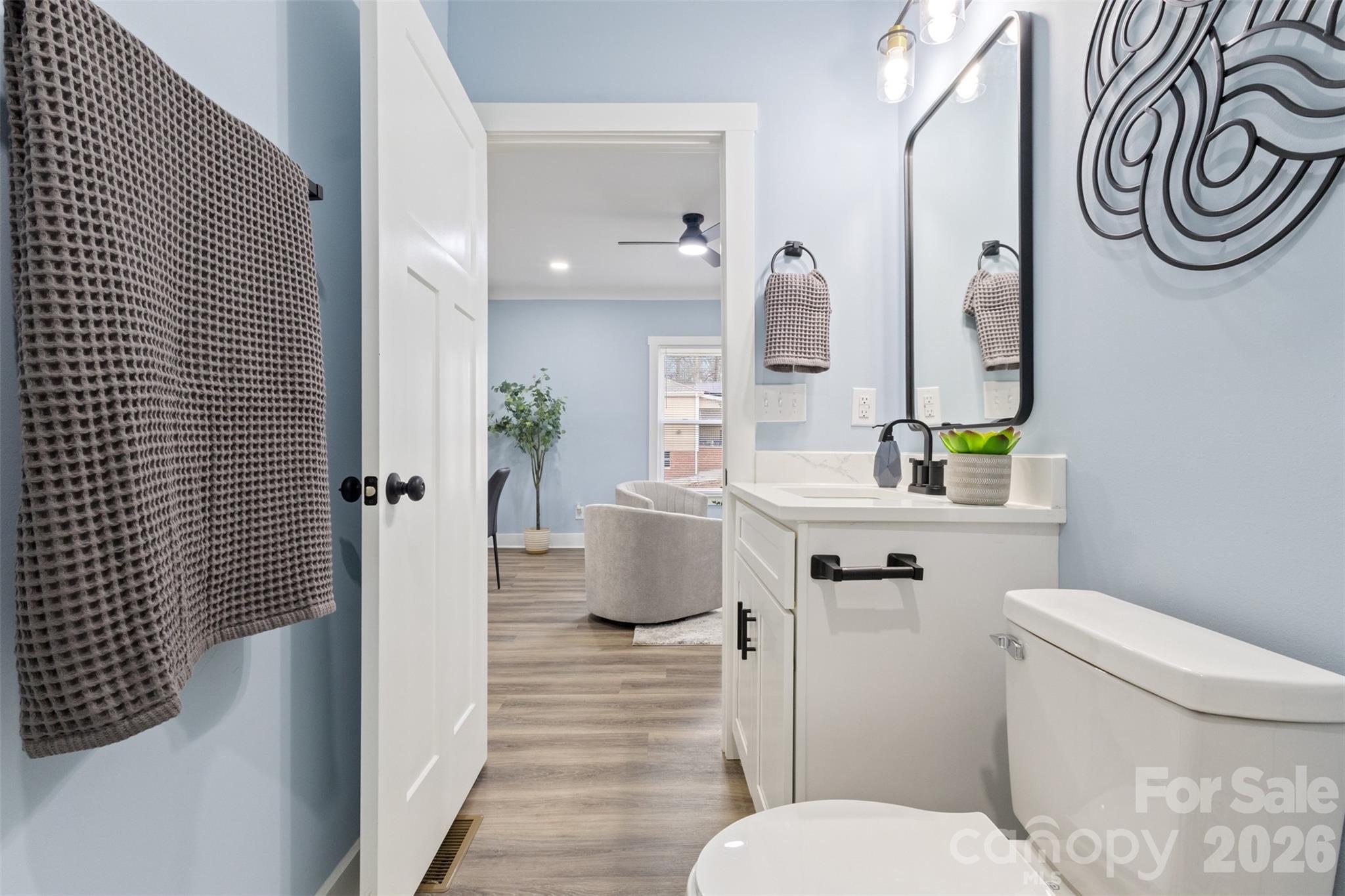 305 E Henry Street, Belmont, NC - photo 16 of 28