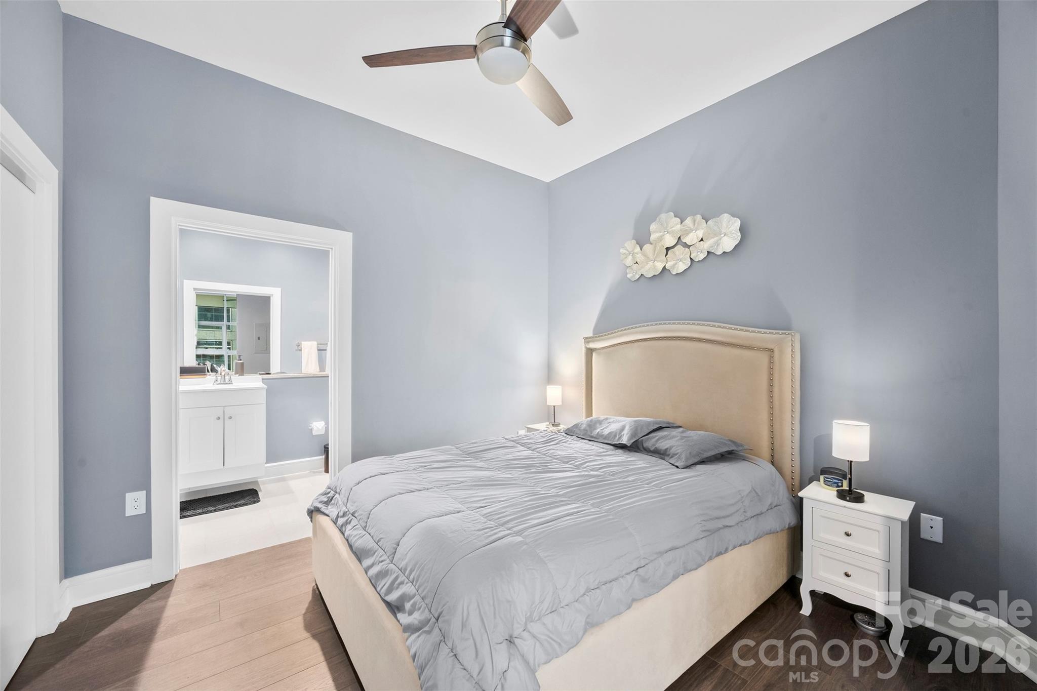 Photo 13 of 333 W Trade Street500, Charlotte, NC