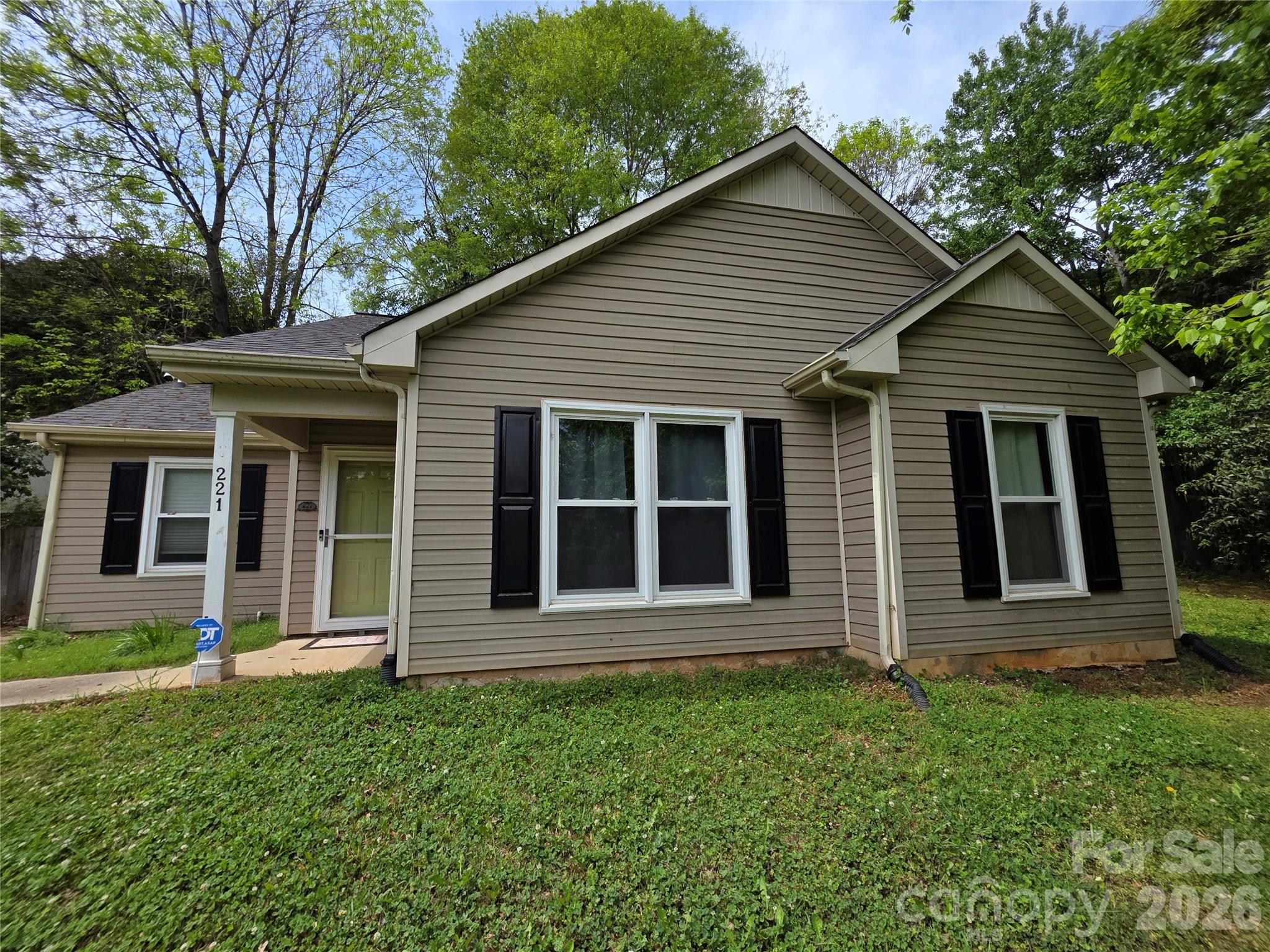 221 Auten Circle, Mount Holly, NC