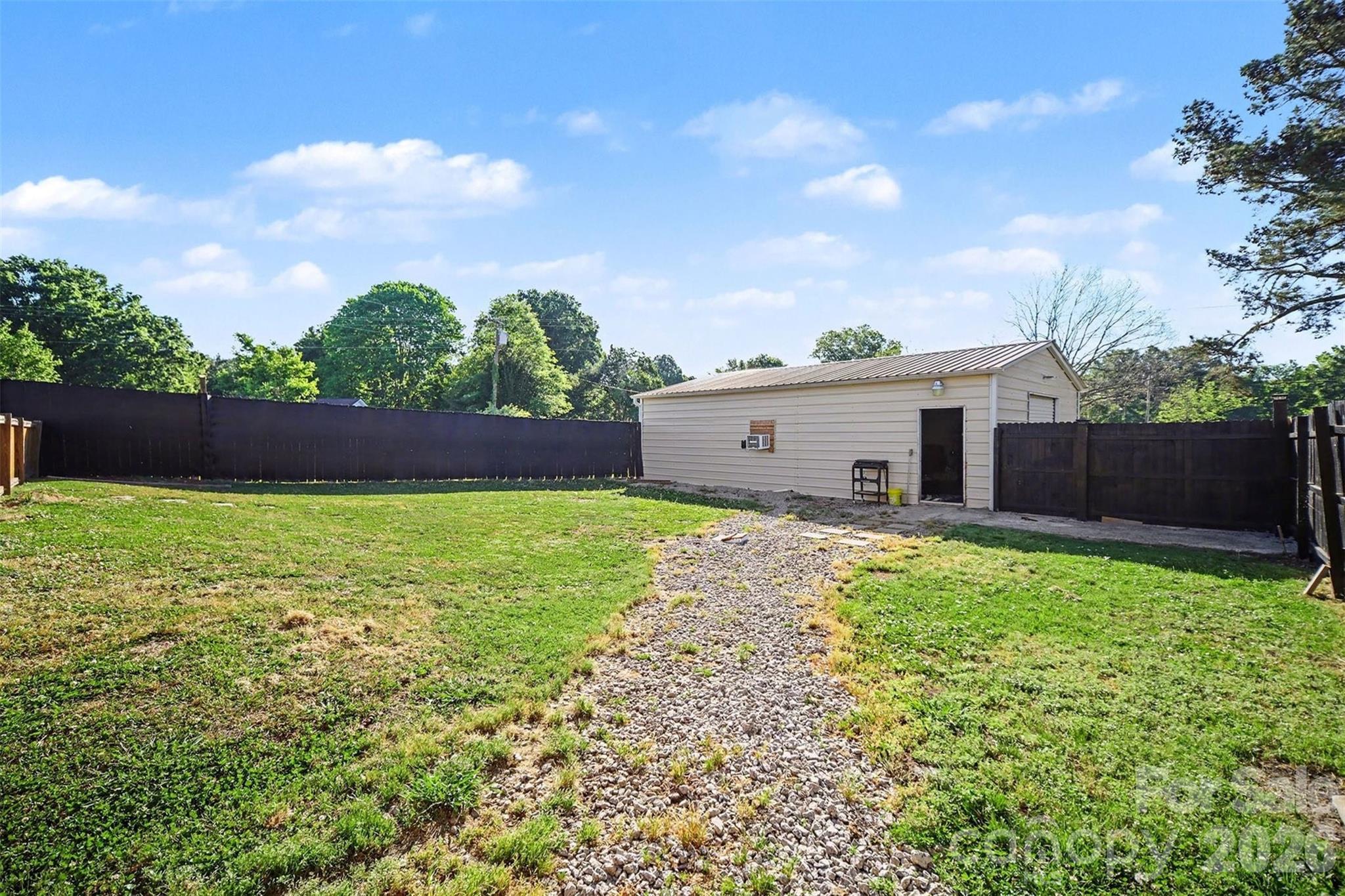 1087 Greenbriar Drive, Lancaster, SC - photo 20 of 27