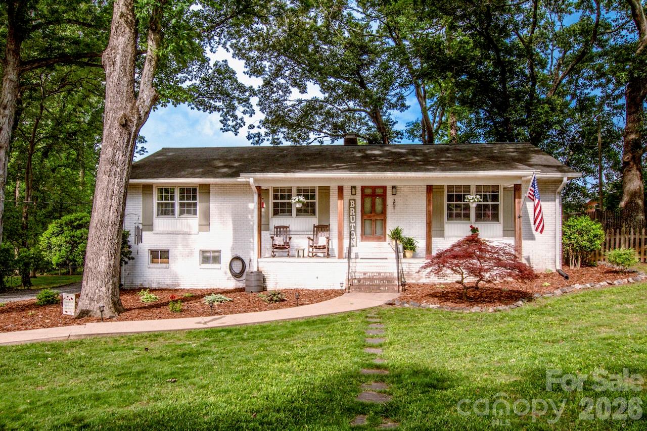 351 Eastwood Drive, Lincolnton, NC