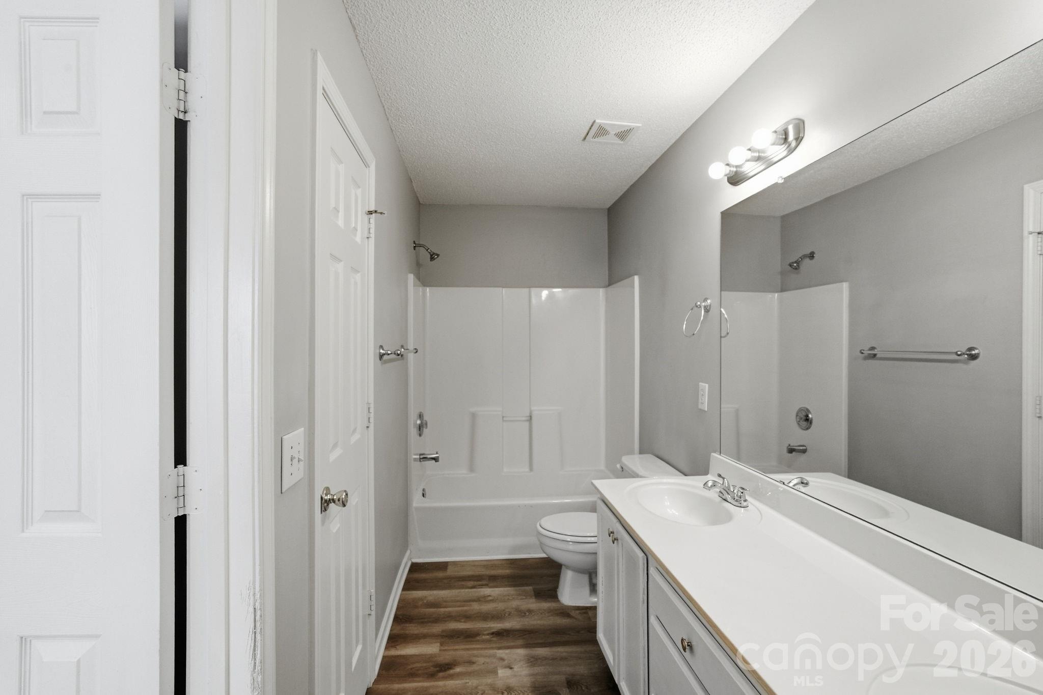 Photo 31 of 10142 Forest Landing Drive, Charlotte, NC
