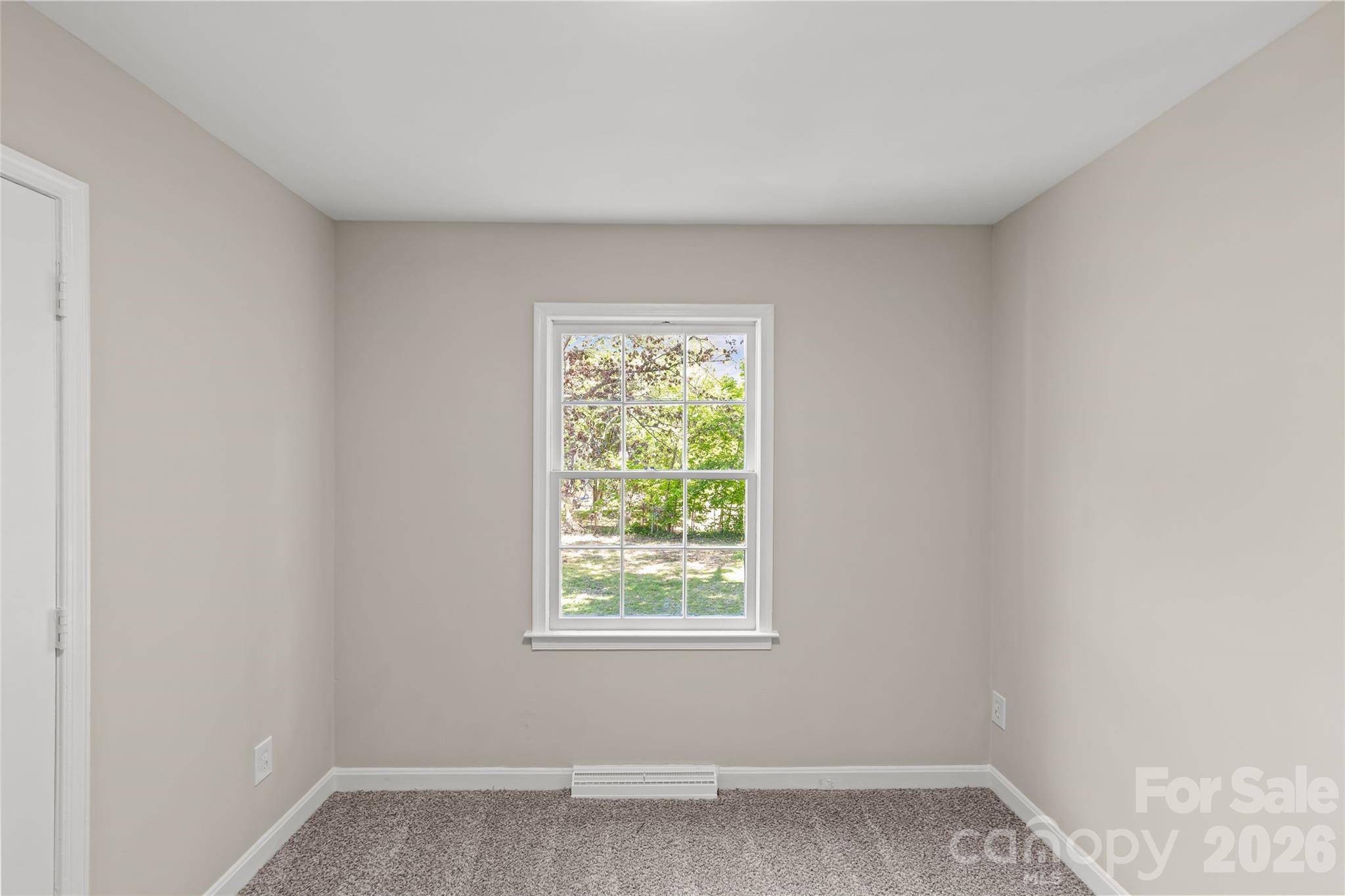Photo 35 of 1401 Cedarwood Lane, Charlotte, NC
