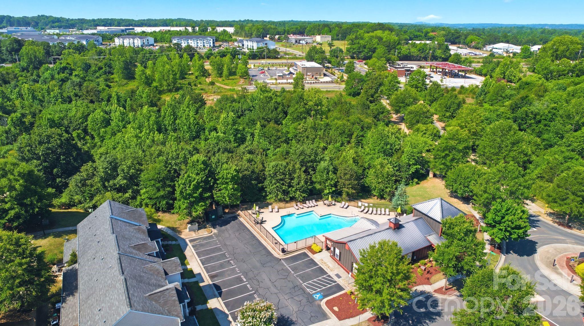 Photo 36 of 423 Knothole Lane, Charlotte, NC