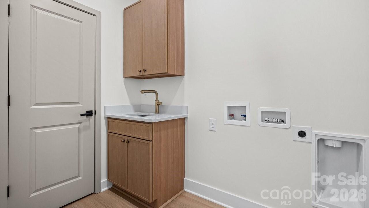 Photo 27 of 409 Scaleybark Road, Charlotte, NC