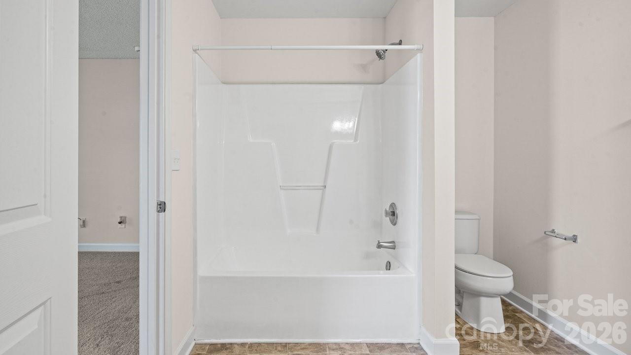 Photo 11 of 2114 Pleasant Dale Drive, Charlotte, NC