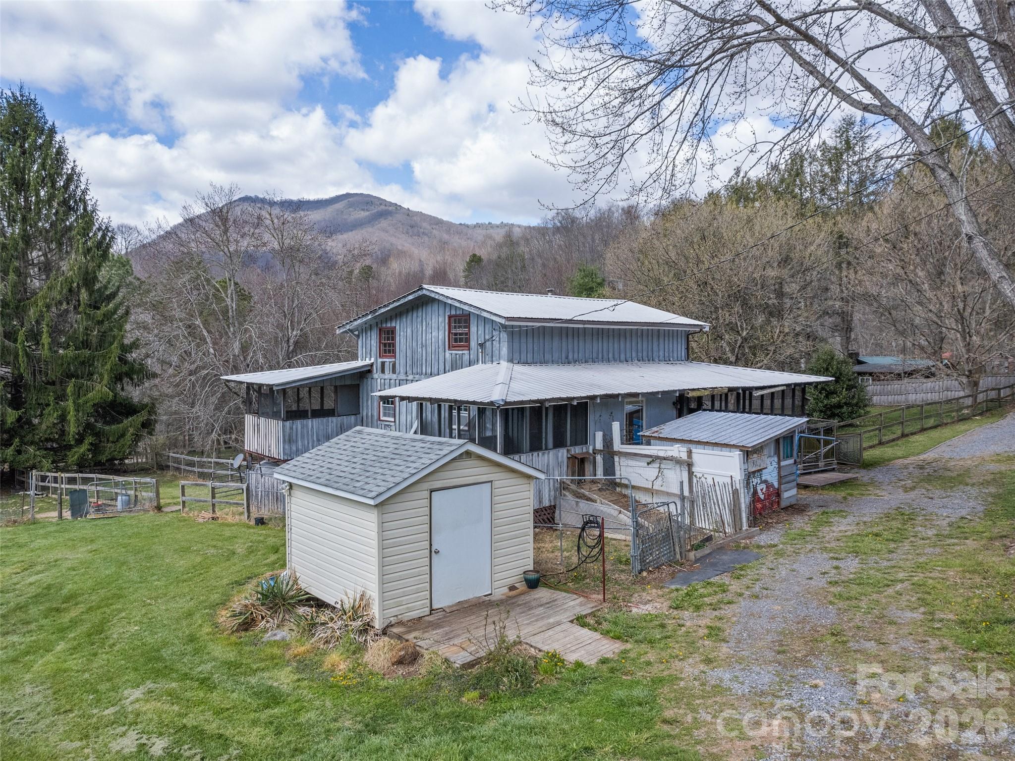 838 Hidden Valley Road, Clyde, NC - photo 7 of 34