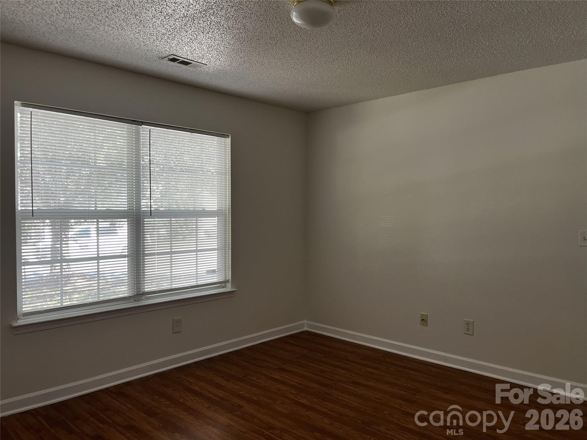 Photo 13 of 1404 Jordans Pond Lane, Charlotte, NC