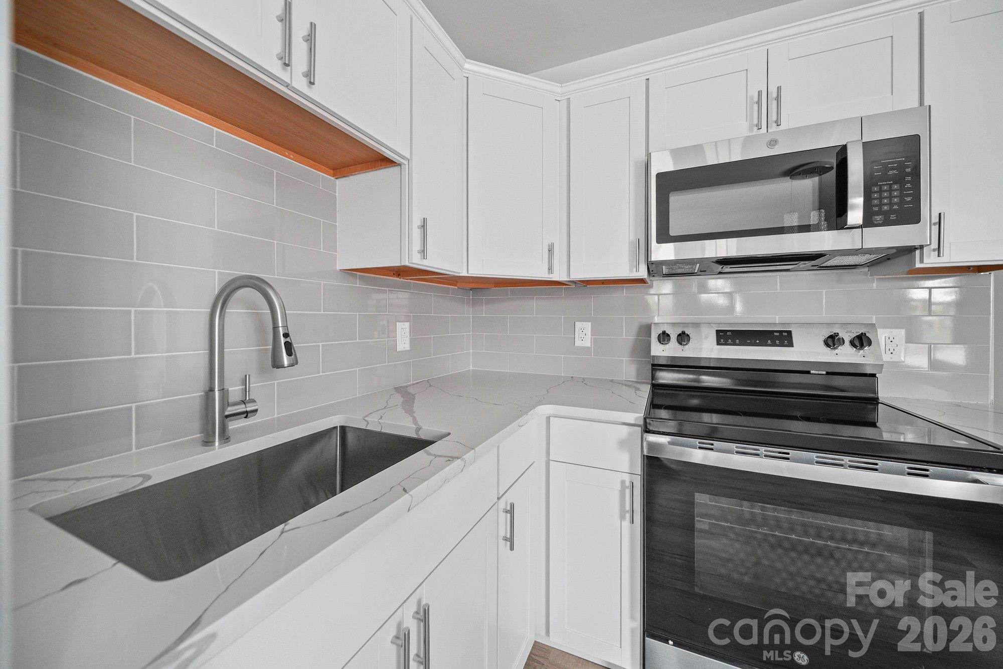 709 Sherman Street, Badin, NC - photo 9 of 29