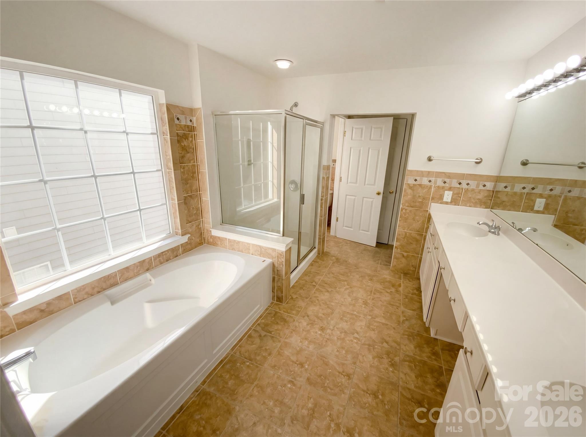 Photo 18 of 10803 Fountaingrove Drive, Charlotte, NC