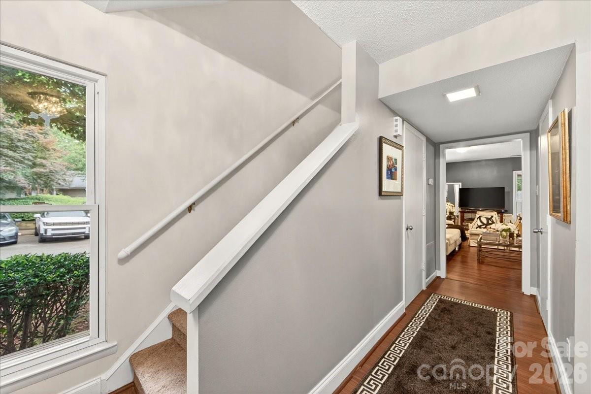 Photo 5 of 830 Sardis Cove Drive, Charlotte, NC