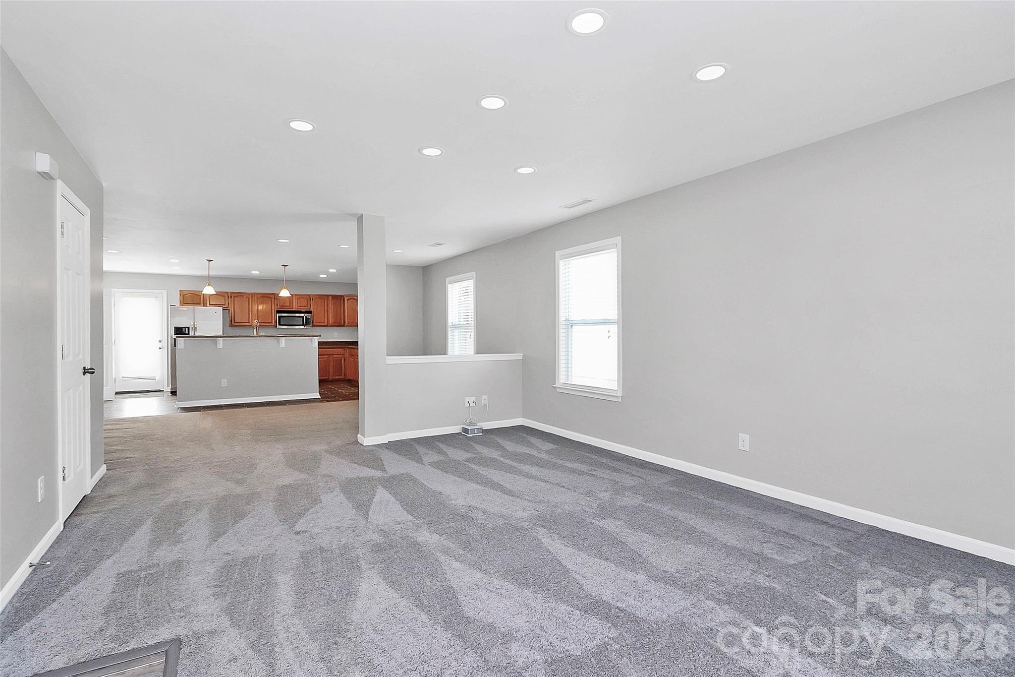 Photo 5 of 15705 Lakepoint Forest Drive, Charlotte, NC