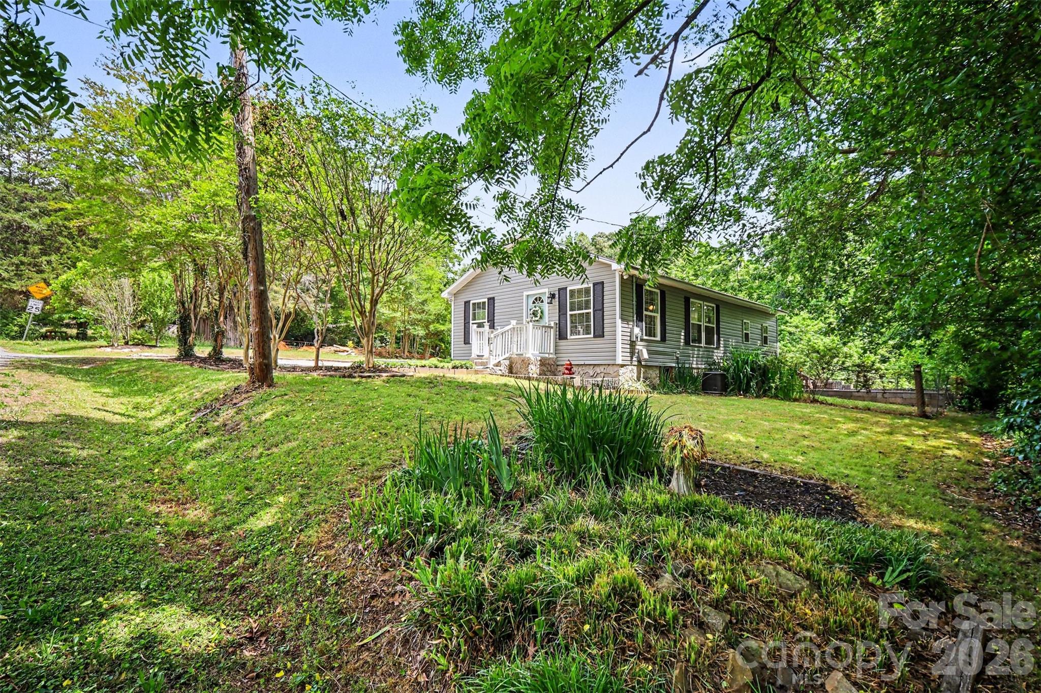 313 Oakland Avenue, Belmont, NC - photo 5 of 28