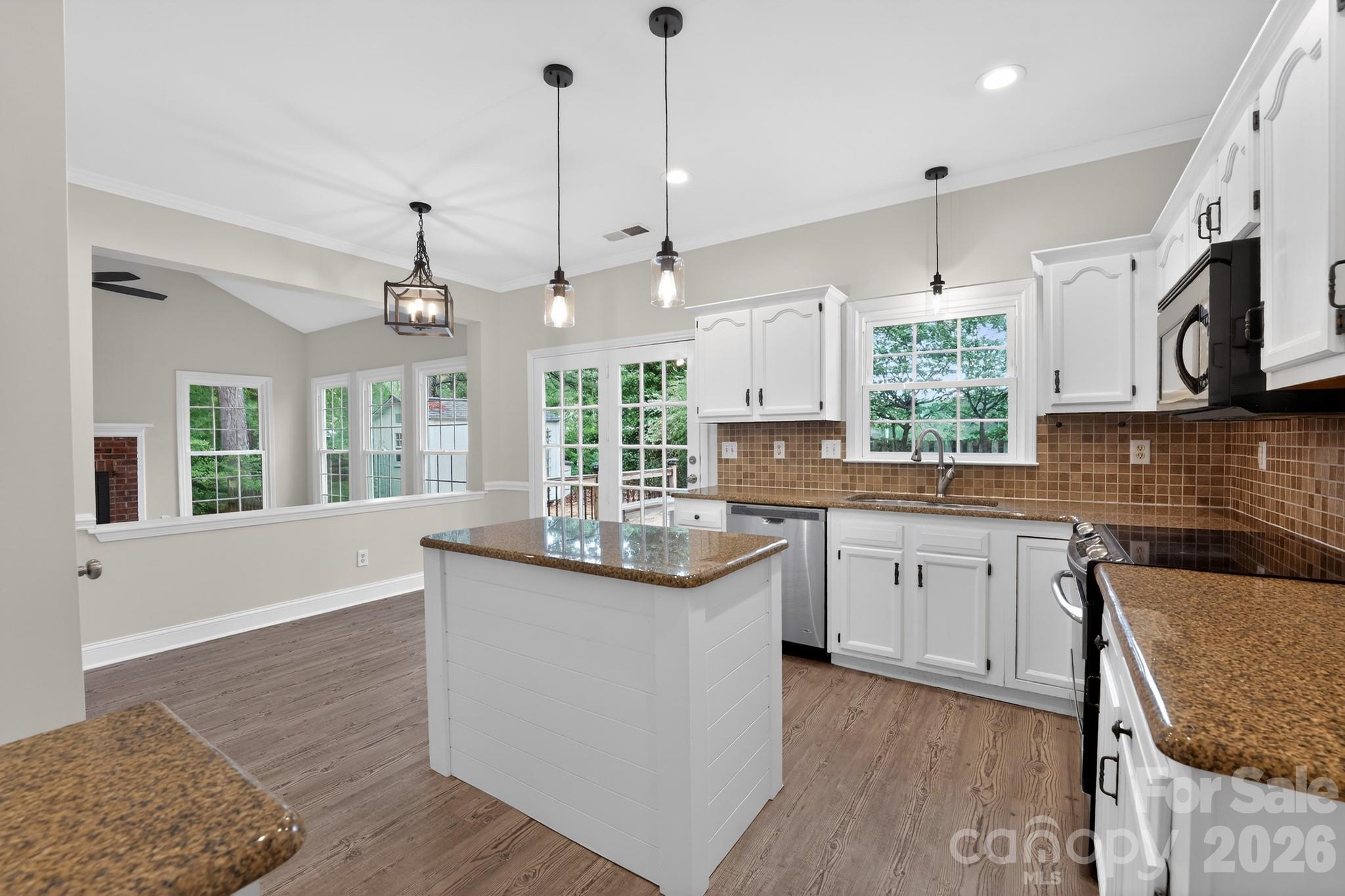 395 Runnymede Drive, Rock Hill, SC - photo 2 of 14