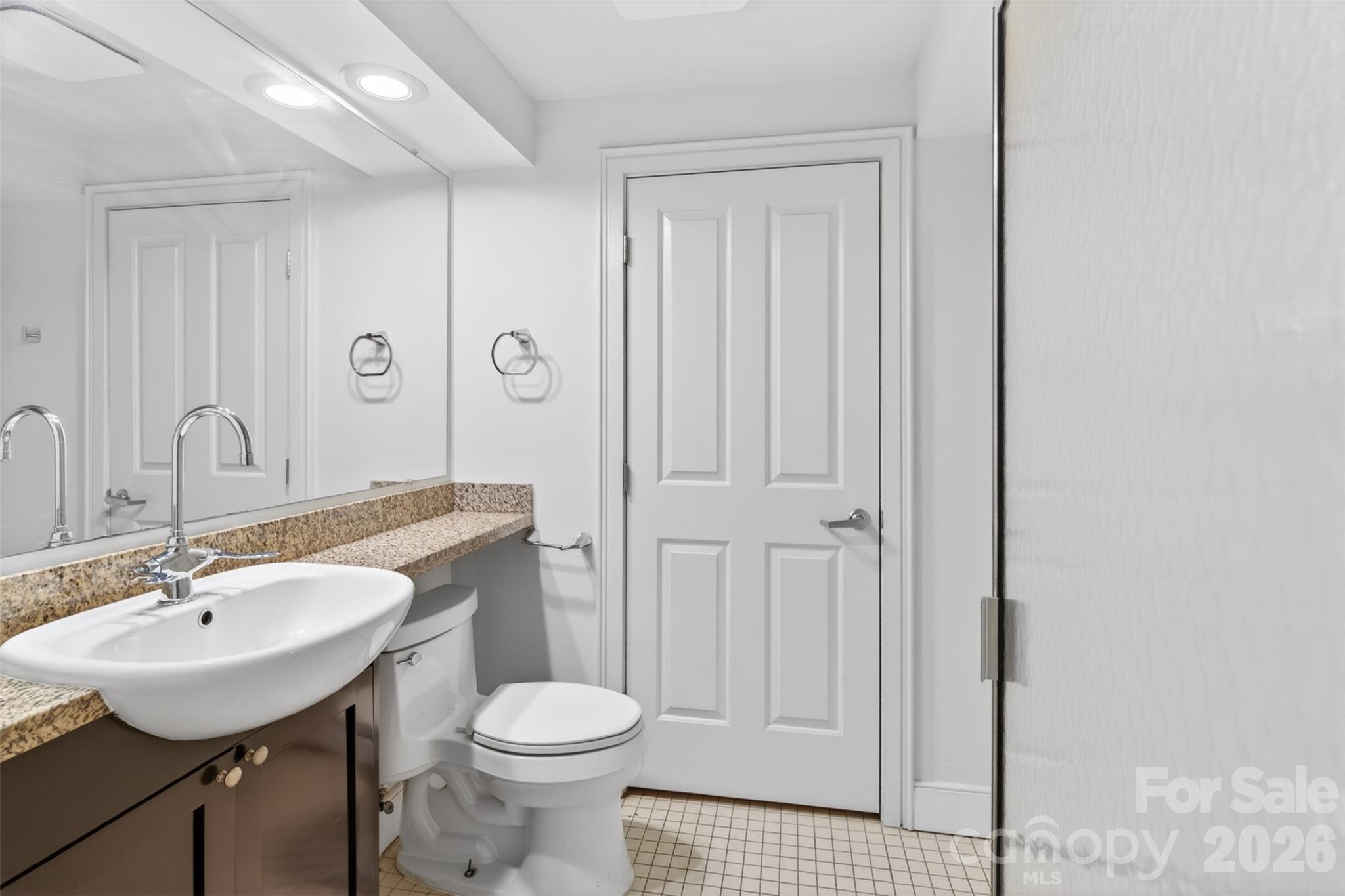 Photo 29 of 710 W Trade Street505, Charlotte, NC