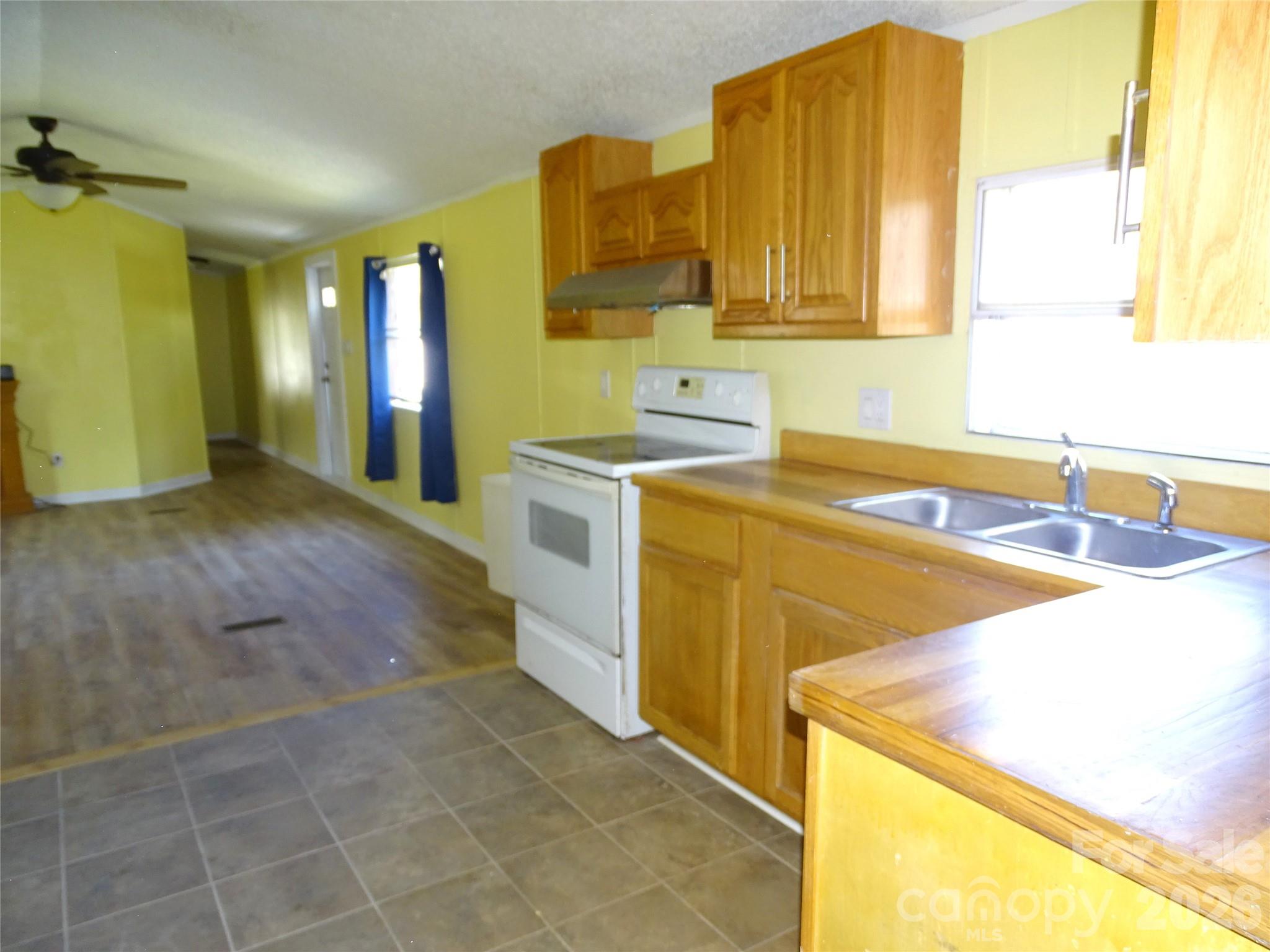 453 Riverview Lane, Lexington, NC - photo 4 of 33