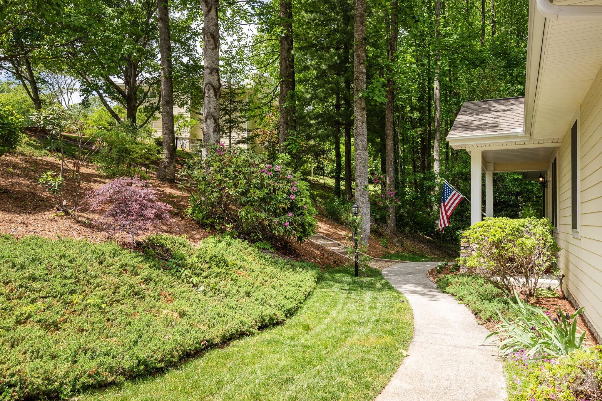113 CHANCERY Court, Flat Rock, NC - photo 5 of 46