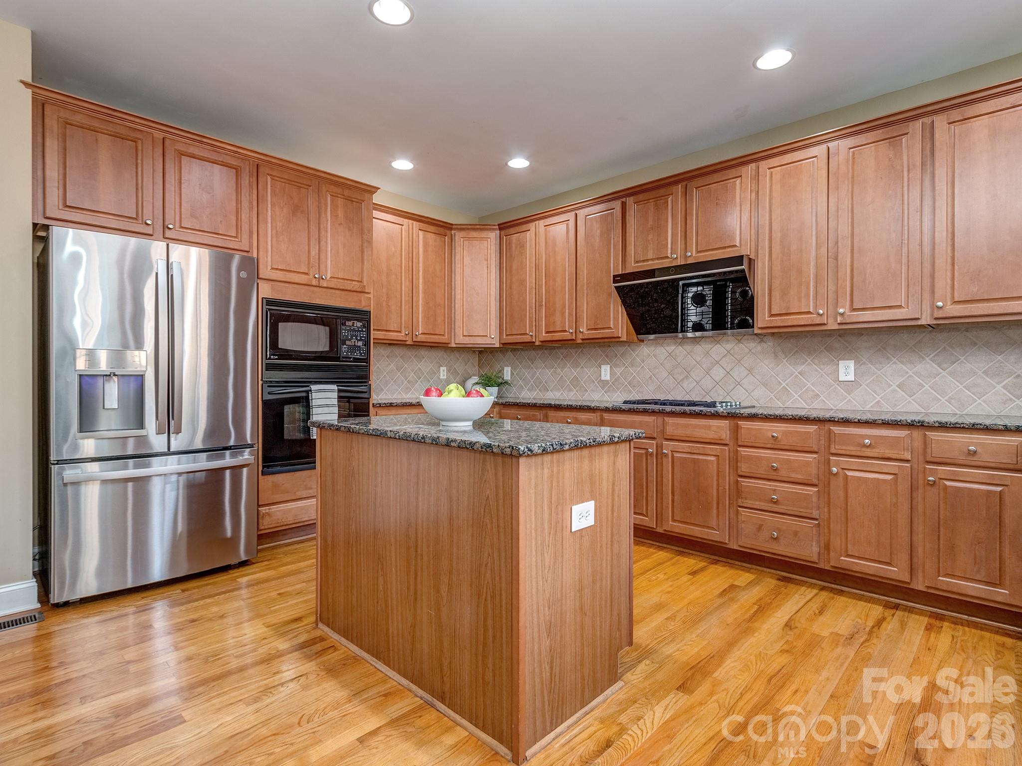 614 Ashgrove Lane, Charlotte, NC - photo 10 of 33