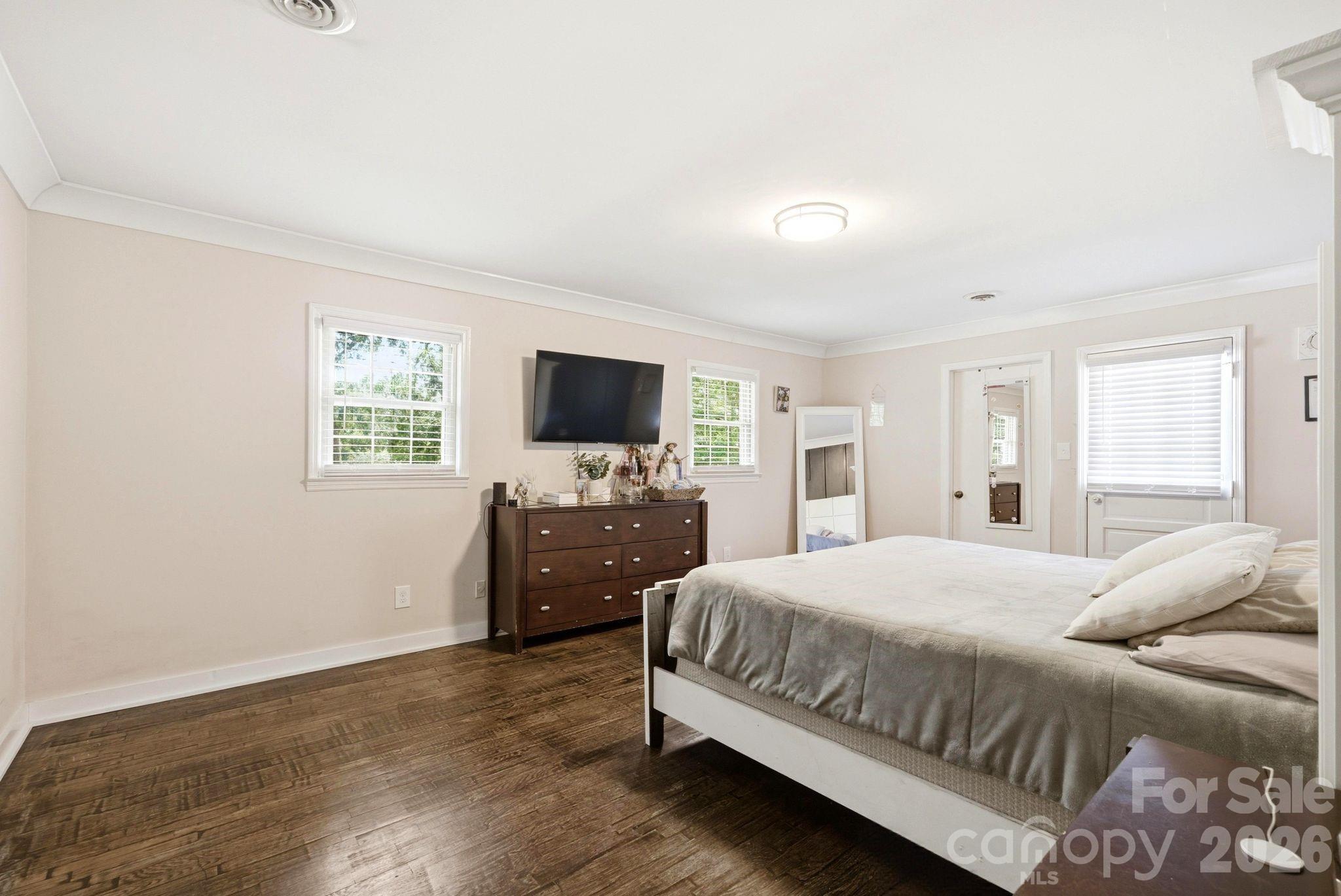 701 E Iowa Avenue, Bessemer City, NC - photo 20 of 42