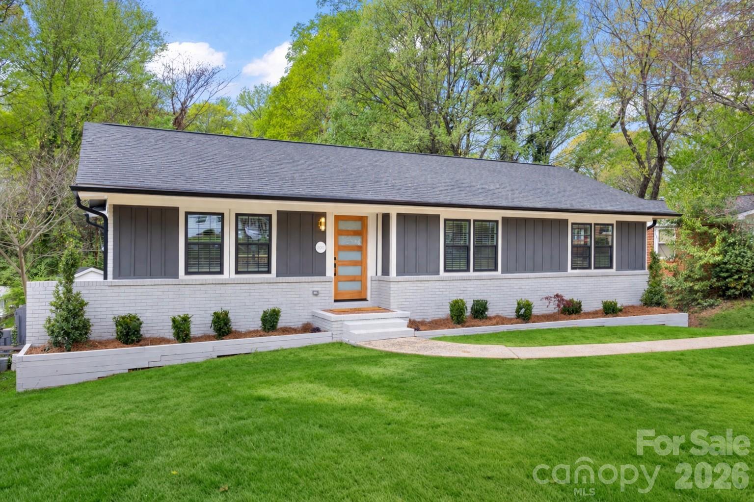 Photo 2 of 2000 Kilborne Drive, Charlotte, NC
