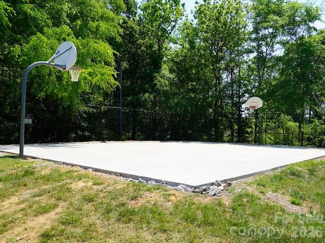 Photo 35 of 17234 Cambridge Woods Court, Charlotte, NC