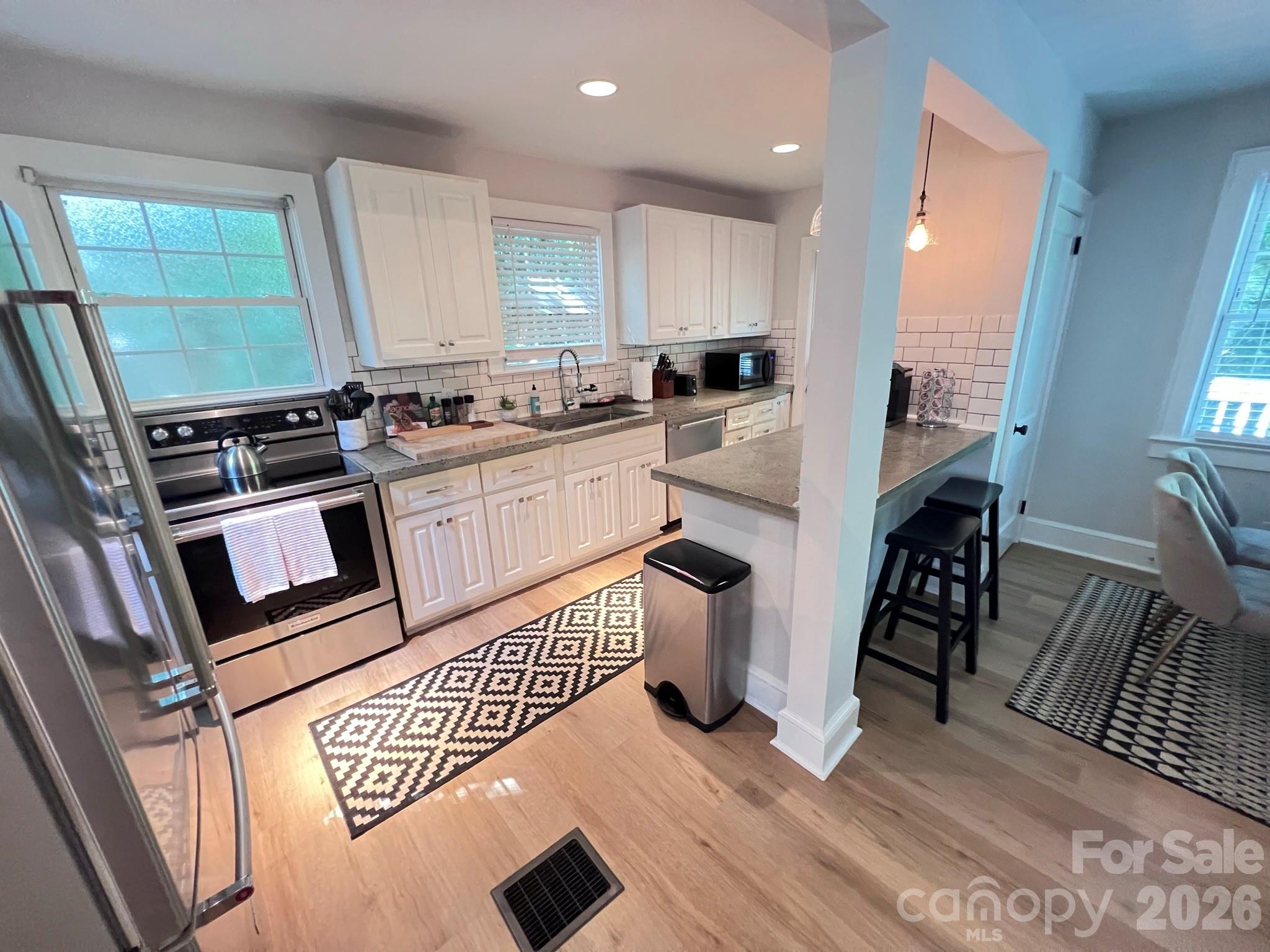 Photo 4 of 4317 Ruskin Drive, Charlotte, NC